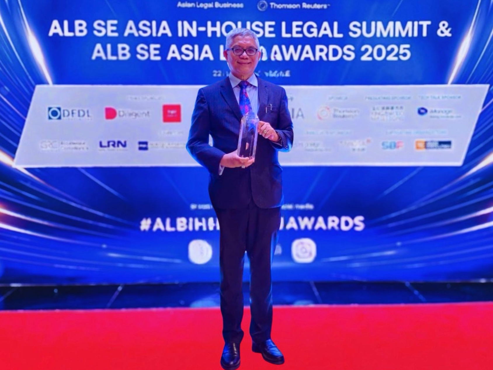 eMagazine - Azmi & Associates